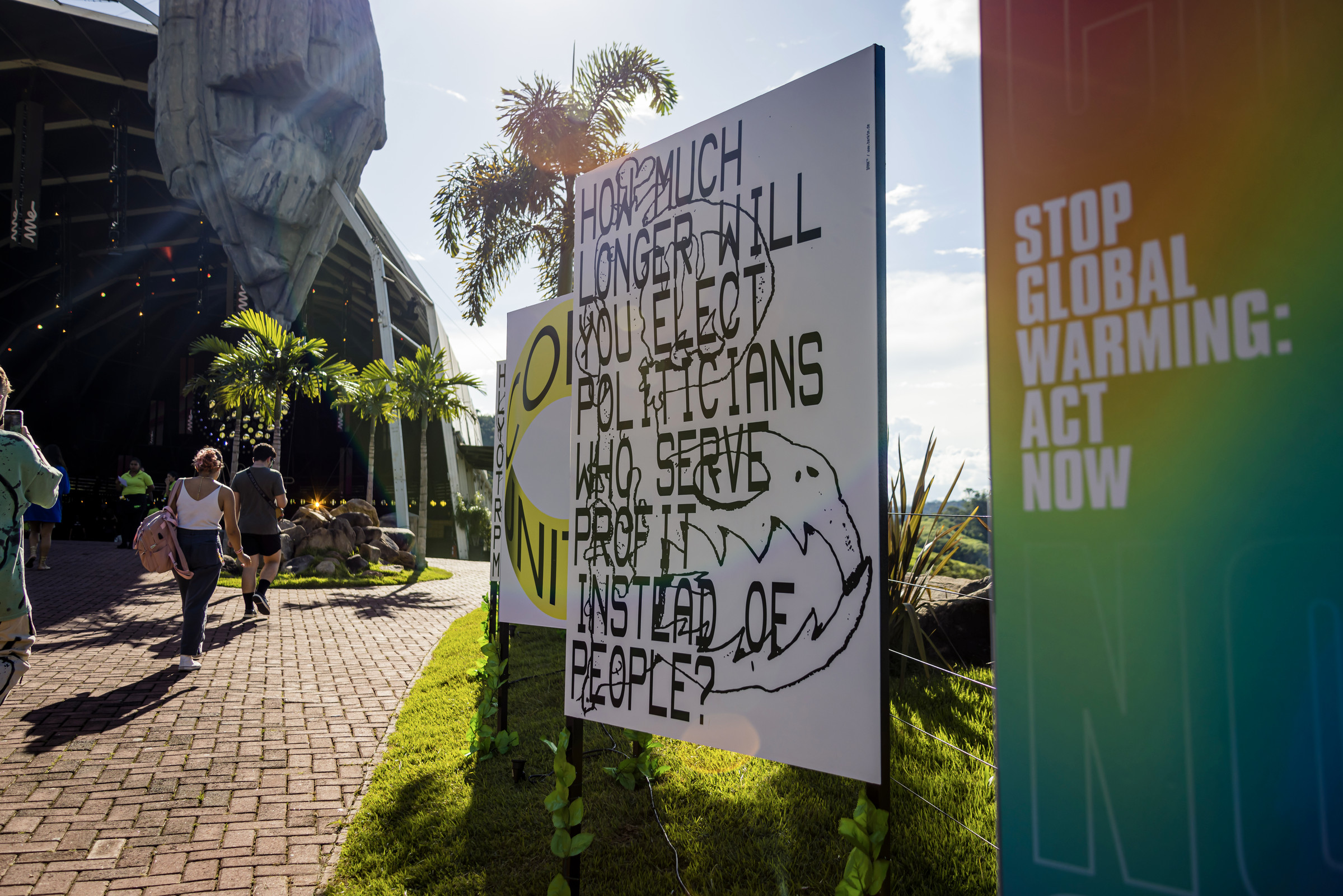 “Save the climate”, 2019, by Raúl Kokott (member of M23) for The world ...