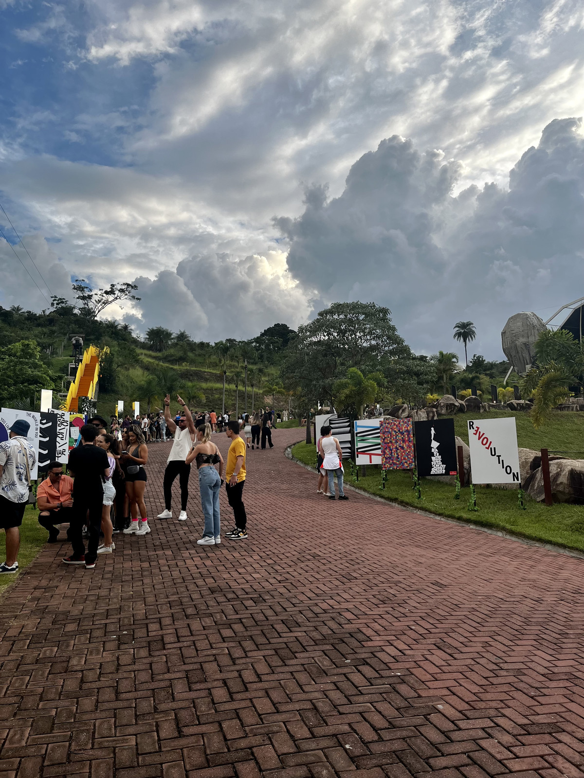 “Peace?”, 2018, by Studio Mut for The world in you - typo/graphic posters