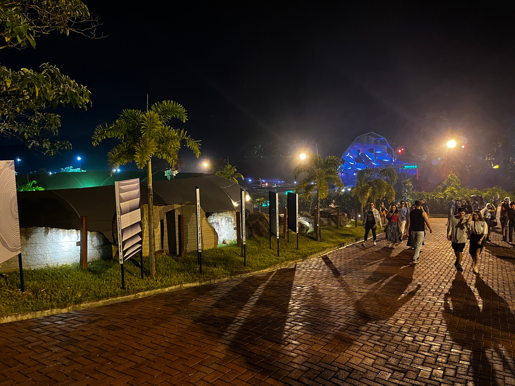 “Save the climate”, 2019, by Raúl Kokott (member of M23) for The world in you - typo/graphic posters